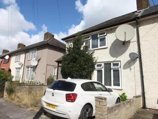 Fitzstephen Road, London, RM8 2HJ, United Kingdom | 3 bed house for rent #131709037 | Rentberry