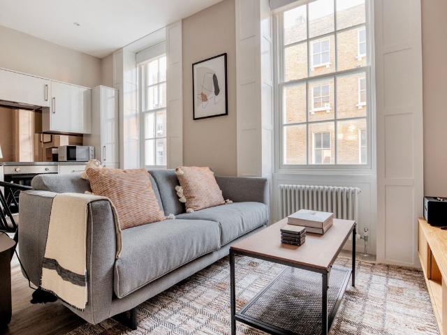 Fitzrovia W1T, 1 bed flat to rent, £3,550 pcm | PrimeLocation