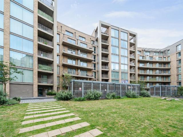 Fitzroy Court, Padcroft, Tavistock Road, West Drayton UB7, 2 bed flat to rent, £1,850 pcm | PrimeLocation