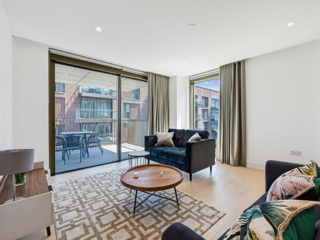 Fitzroy House, Prince Of Wales Drive, London SW11, 2 bed flat to rent, £4,300 pcm | PrimeLocation