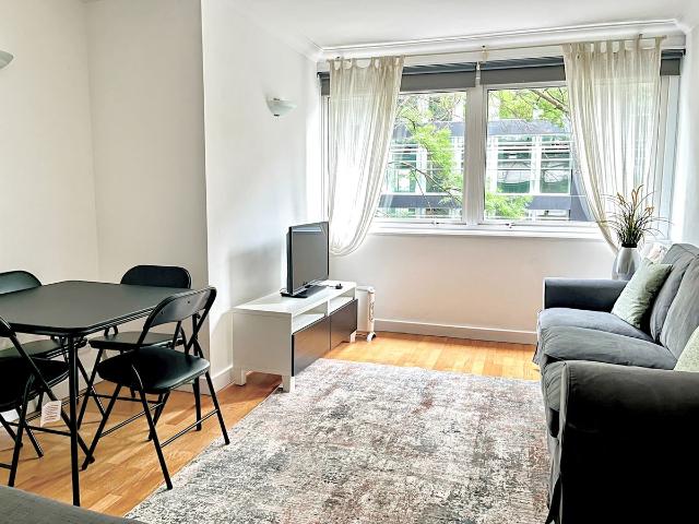 Fitzroy Street, London W1T, 2 bed flat to rent, £3,100 pcm | PrimeLocation