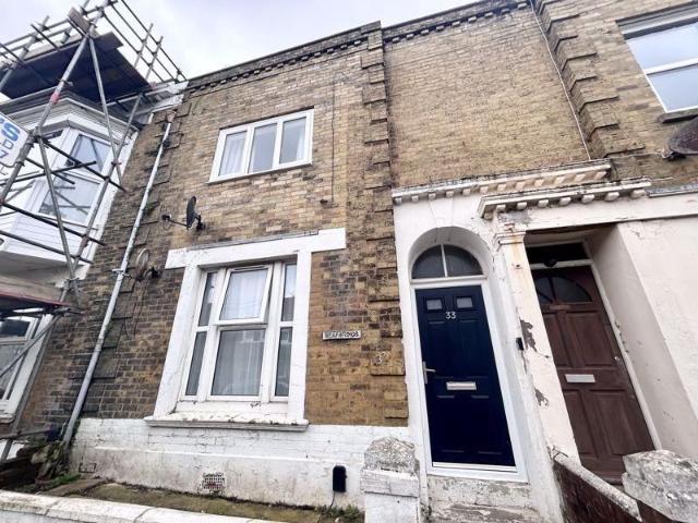 Fitzroy Street, Sandown PO36, 2 bed flat to rent, £875 pcm | PrimeLocation