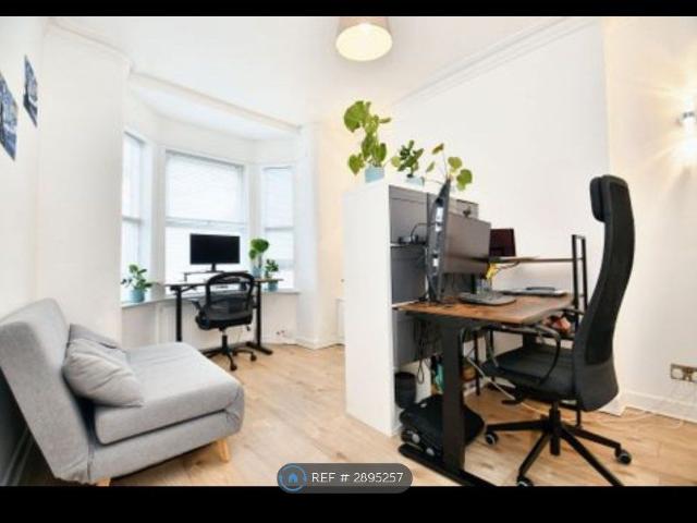 Fitzwarren Street, Salford M6, 2 bed terraced house to rent, £1,200 pcm | PrimeLocation