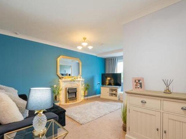 Fitzwilliam Court, Bartin Close, 1 Bedroom Flat