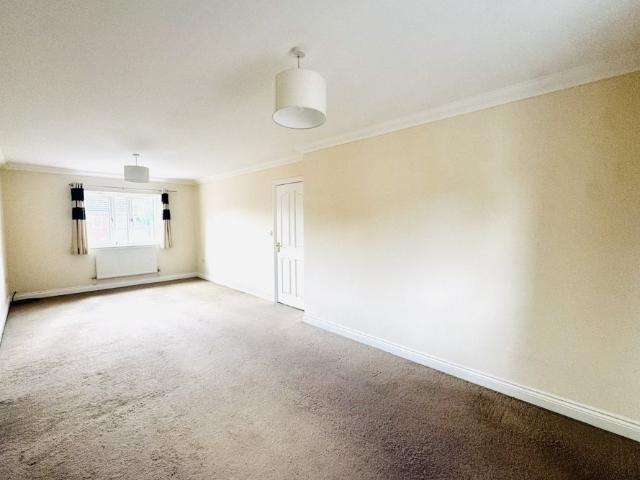 Fitzwilliam Court, RUSHDEN