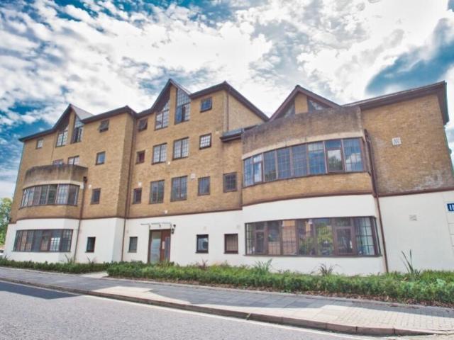 Fitzwilliam House, Southall UB2 1 bed apartment to rent £1,495 pcm £345 pw