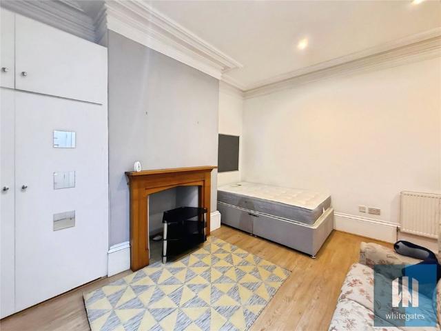 Fitzwilliam Street, Town Centre, Huddersfield, HD1