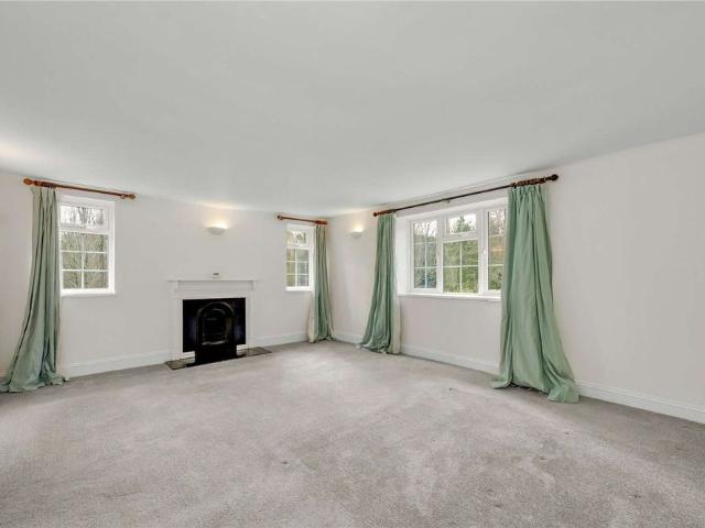 Five bedroom detached Farmhouse set within 125 acre estate in Windlesham