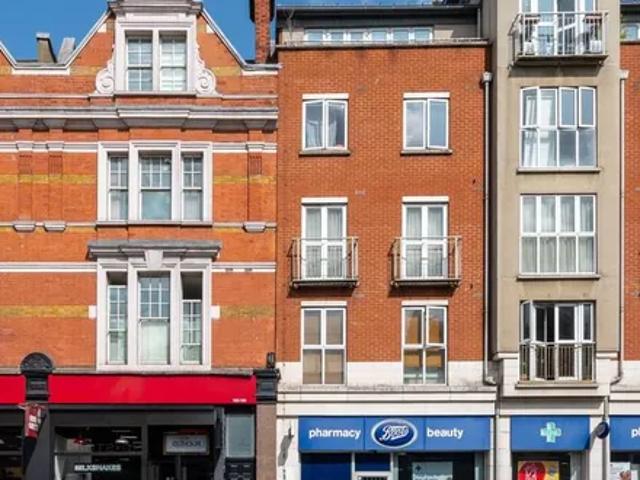 Five Guys, 182 Clapham High Street, London, SW4 7UG, United Kingdom | 1 bed apartment for rent #139543452 | Rentberry