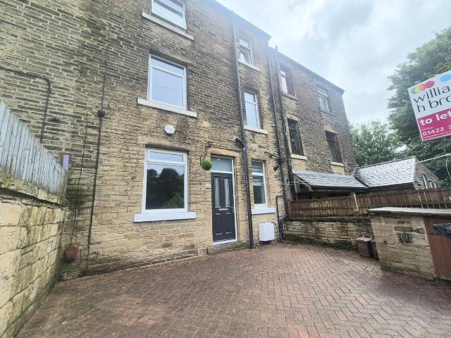 Fixby Avenue, Halifax HX2, 2 bed terraced house to rent, £850 pcm | PrimeLocation