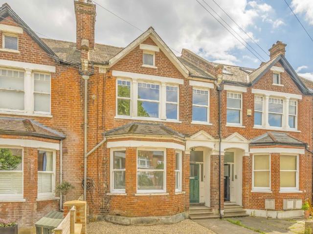 Fontenoy Road, Balham SW12, 2 bed flat to rent, £2,800 pcm | PrimeLocation