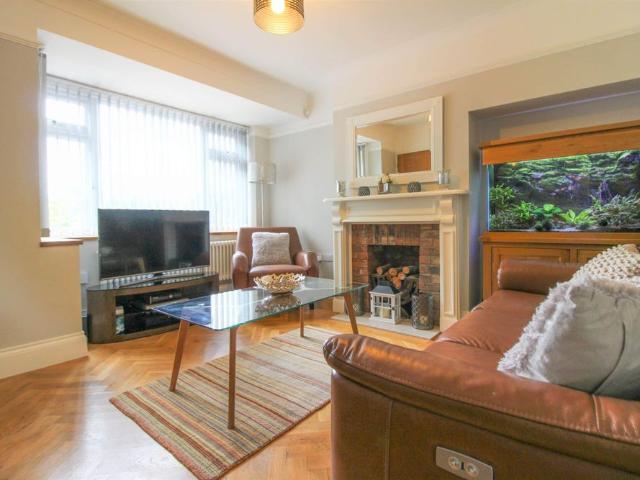 Fonthill Walk, Swindon, Swindon, SN3