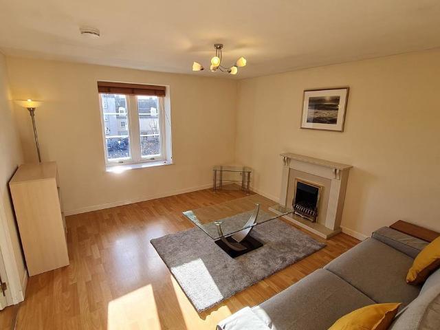 Fonthill Avenue, Top Floor, Aberdeen, AB11