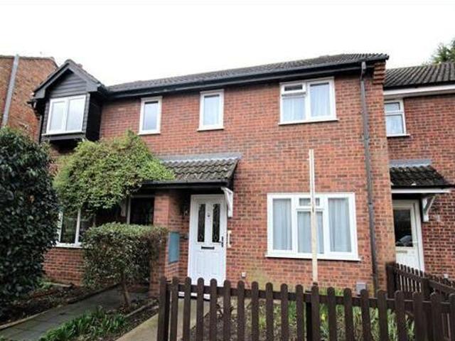 Fontwell Close, Bedford, 3 Bedroom Terraced