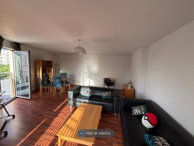 Fonda Court, London E14, 2 bed flat to rent, £2,000 pcm | PrimeLocation