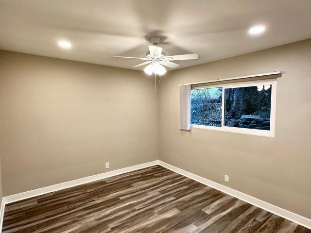 FOOTHILL VILLAGE 1 Bedroom Apartment for Rent at 3125 3123, 3123 1/2, 3125 Foothill Blvd La Crescenta Montrose, CA 91214 La Crescenta Montrose