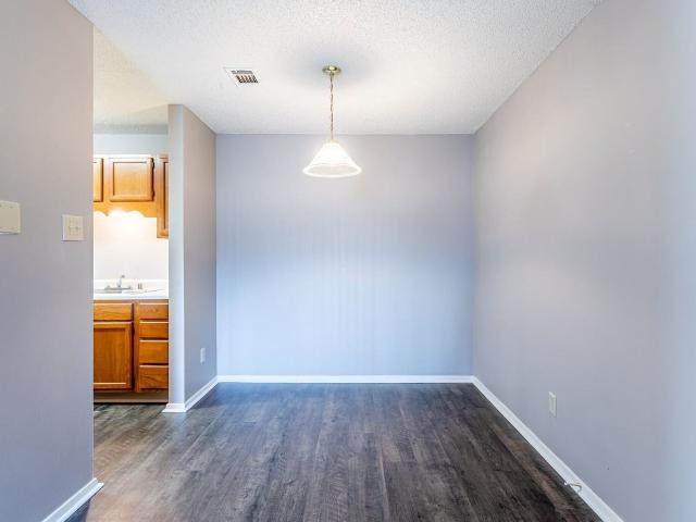 Foothills Apartments 1 Bedroom Apartment for Rent at 2401 Lakeview Rd, North Little Rock, AR 72116