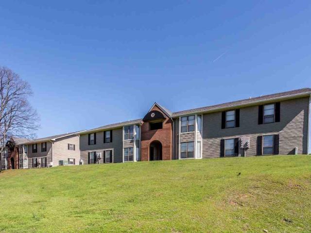 Foothills Apartments 1 Bedroom Apartment for Rent at 2401 Lakeview Rd, North Little Rock, AR 72116