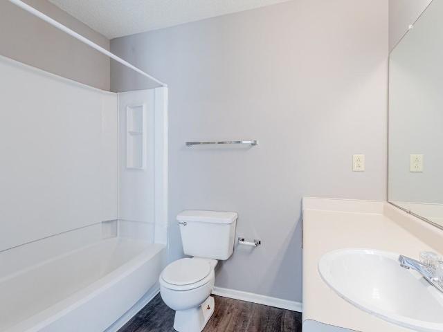 Foothills Apartments 2 Bedroom Apartment for Rent at 2401 Lakeview Rd, North Little Rock, AR 72116
