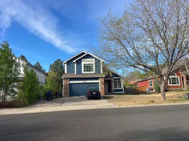 Foothills Dr