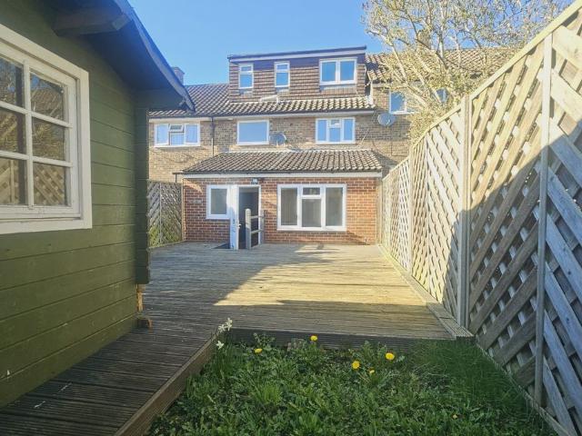 Fold Croft, Harlow CM20, 4 bed terraced house to rent, £2,150 pcm | PrimeLocation