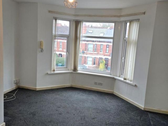Foleshill Road, Flat 3, Coventry CV6, Studio to rent, £535 pcm | PrimeLocation