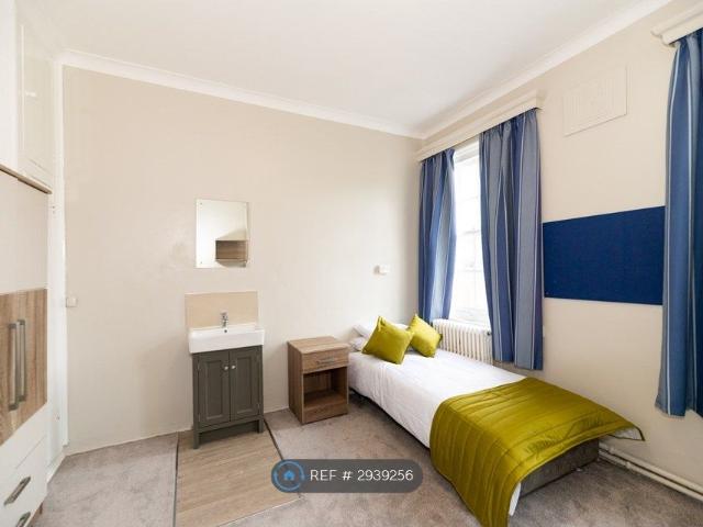 Foley Street, London W1W, Room to rent, £1,144 pcm | PrimeLocation