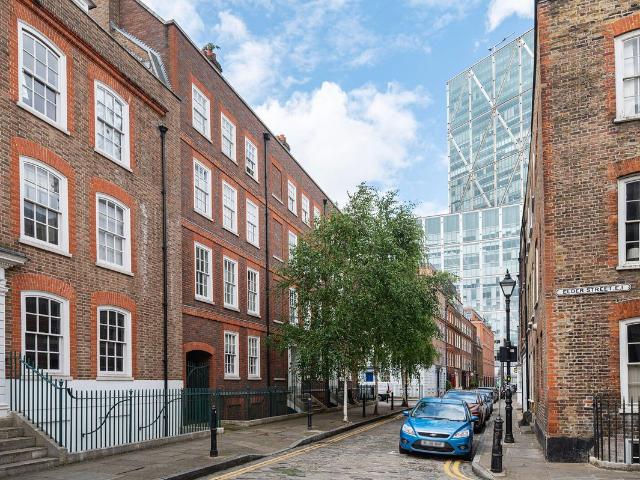 Folgate Street E1, Spitalfields, London, 2 bed flat to rent, £3,750 pcm | PrimeLocation