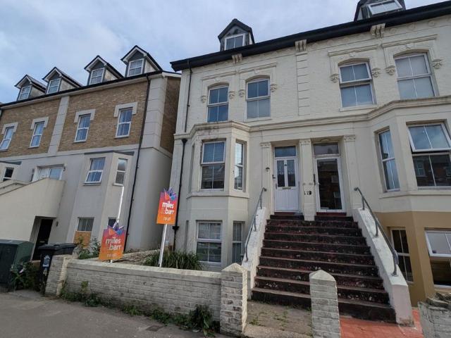 Folkestone Road, Dover CT17, 1 bed flat to rent, £675 pcm | PrimeLocation