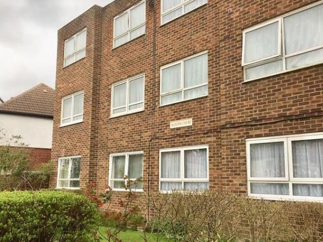 Folkestone Road, Dover CT17, 2 bed flat to rent, £800 pcm | PrimeLocation