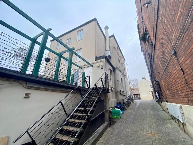Folly Bridge, Oxford, OX1 1 bed flat to rent £1,750 pcm £404 pw