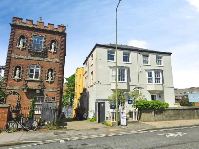 Folly Bridge, Oxford, OX1 2 bed apartment to rent £1,750 pcm £404 pw