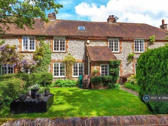 Folly Cottages, Henley On Thames, RG9 4 bed detached house to rent £3,250 pcm £750 pw