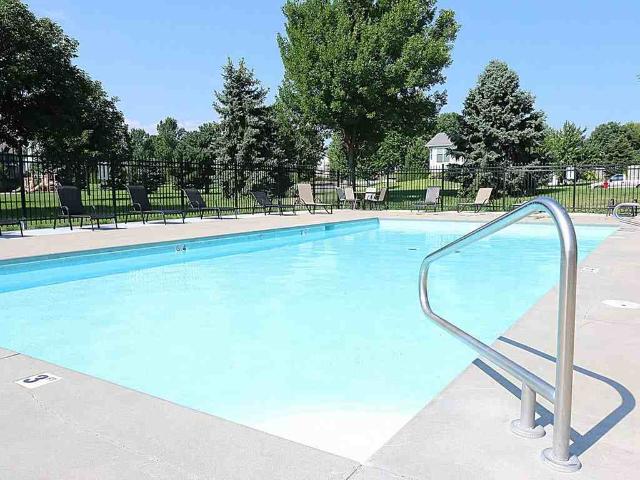 Folsom Ridge 3 Bedroom Apartment for Rent at 705 Folsom Ln, Lincoln, NE 68522 West A