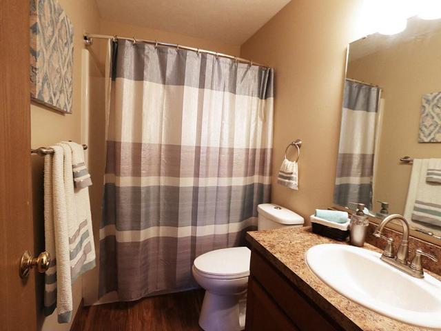 Folsom Ridge 2 Bedroom Apartment for Rent at 705 Folsom Ln, Lincoln, NE 68522 West A