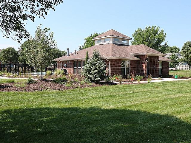 Folsom Ridge 2 Bedroom Apartment for Rent at 705 Folsom Ln, Lincoln, NE 68522 West A