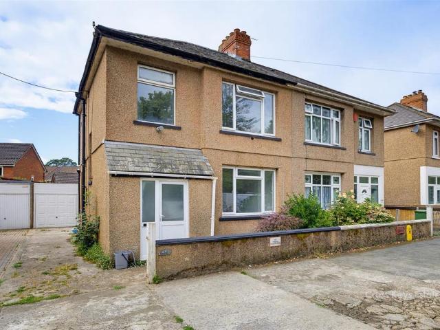 Fort Austin Avenue, Plymouth PL6 3 bed semi detached house to rent £1,325 pcm £306 pw