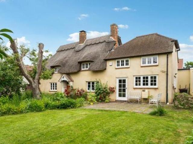 Fort End, Haddenham, 3 Bedroom Cottage
