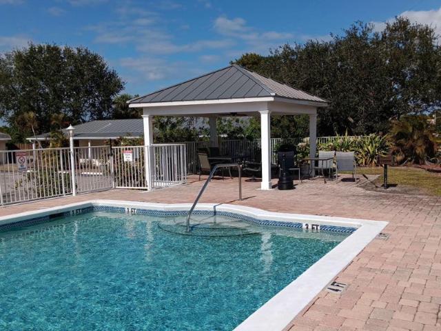Fort Pierce fountains motel, gated with pool!