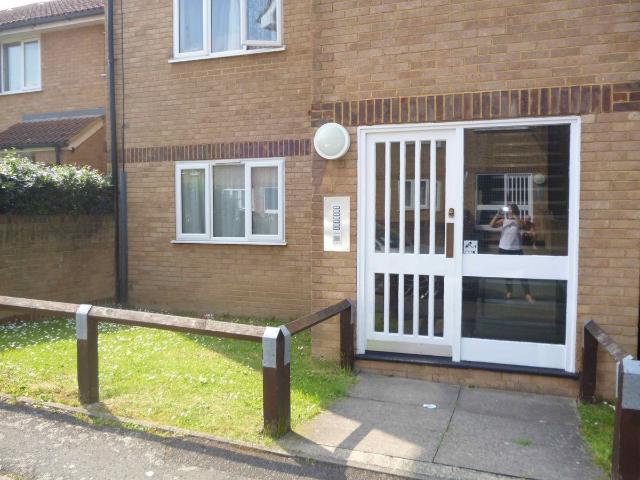 Fort Pitt Street, Chatham ME4, 1 bed flat to rent, £950 pcm | PrimeLocation