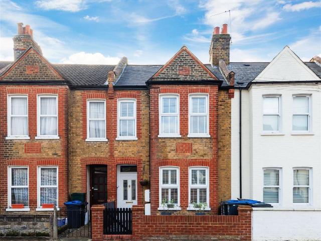 Fortescue Road, Colliers Wood SW19, 2 bed flat to rent, £2,250 pcm | PrimeLocation