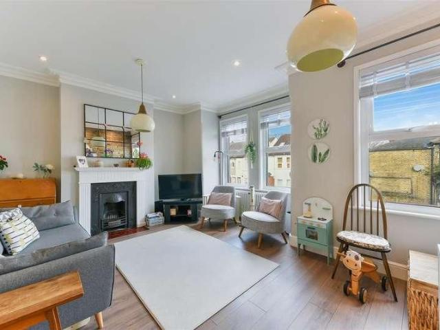 Fortescue Road, Colliers Wood, SW19