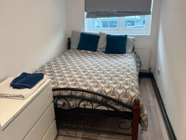 Fortescue Road, Edgware HA8, Studio to rent, £1,150 pcm | PrimeLocation