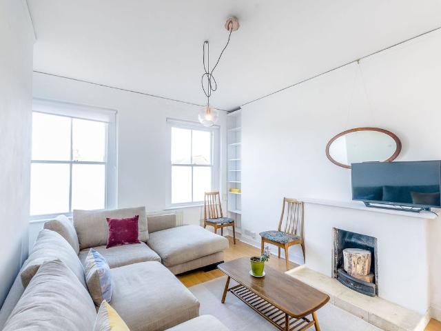 Fortess Road, Kentish Town, London NW5, 2 bed flat to rent, £3,250 pcm | PrimeLocation
