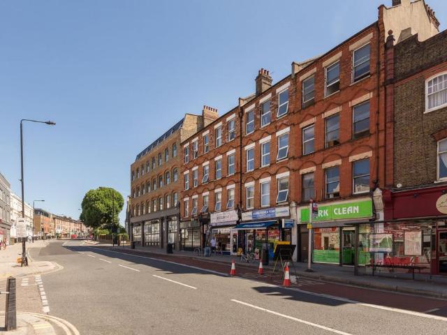 Fortess Road, Piano Works, NW5 3 bed flat to rent £4,000 pcm £923 pw