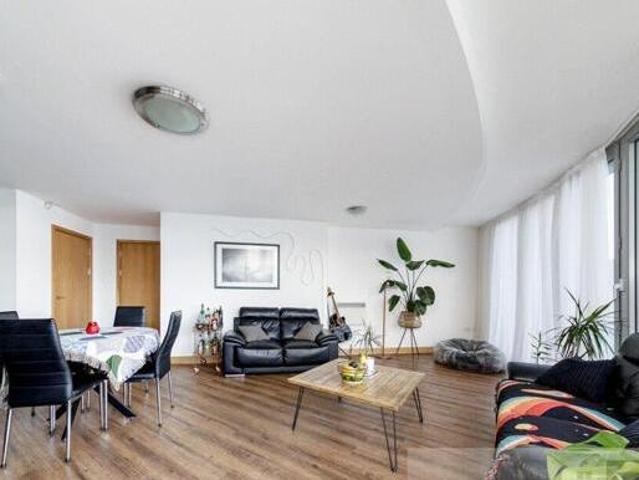 Forth Banks, Newcastle Upon Tyne, 2 Bedroom Apartment