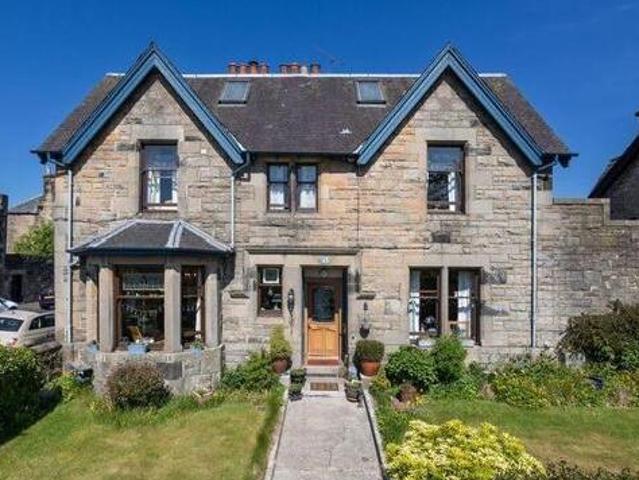 Forth Crescent, Riverside, 4 Bedroom End