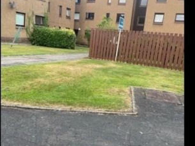 Fortingall Place, Glasgow, G12 2 bed flat to rent £1,000 pcm £231 pw