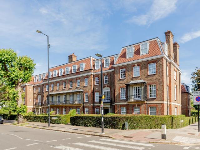 Fortis Green, London N10, 2 bed flat to rent, £2,350 pcm | PrimeLocation