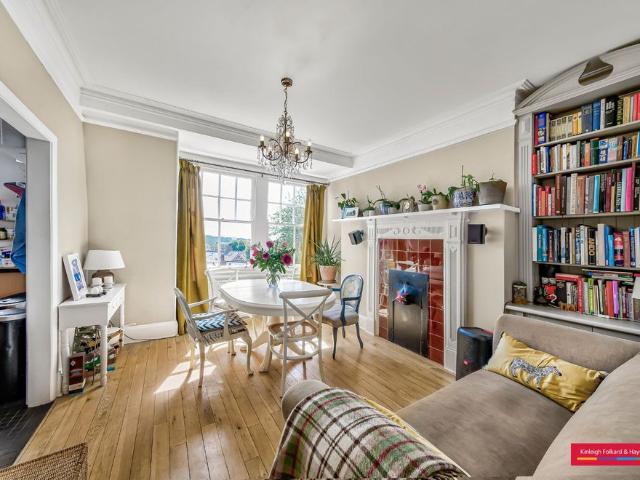 Fortis Green Road, London, N10